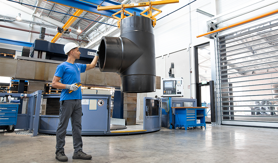 Plastic parts manufacturer | AGRU Kunststofftechnik (Plastics Technologies)